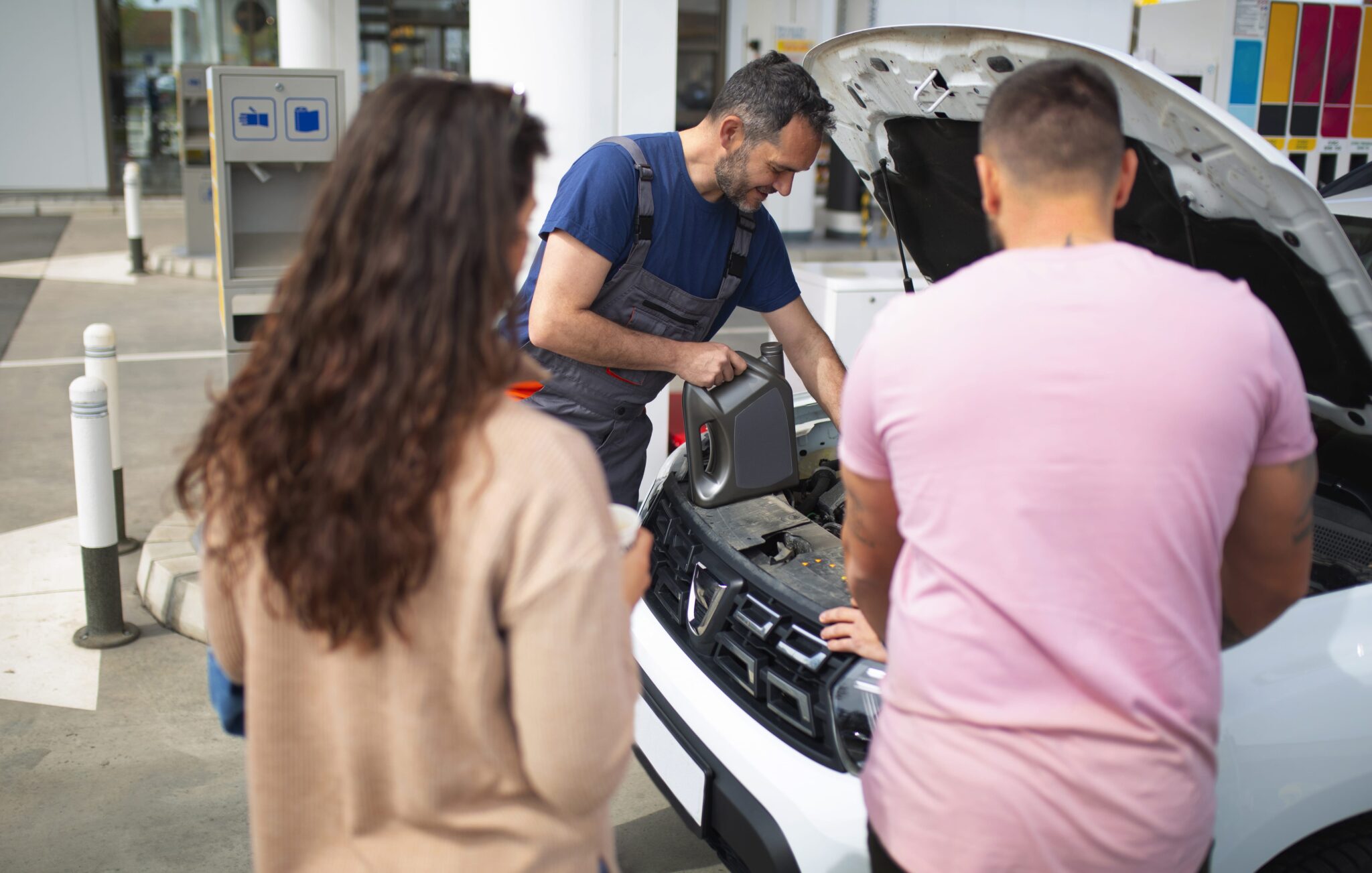 How Mobile Oil Changes Cater to All Vehicle Types